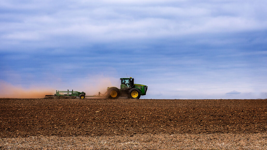 More than 57 billion tons of soil have eroded in the U.S. Midwest - The ...