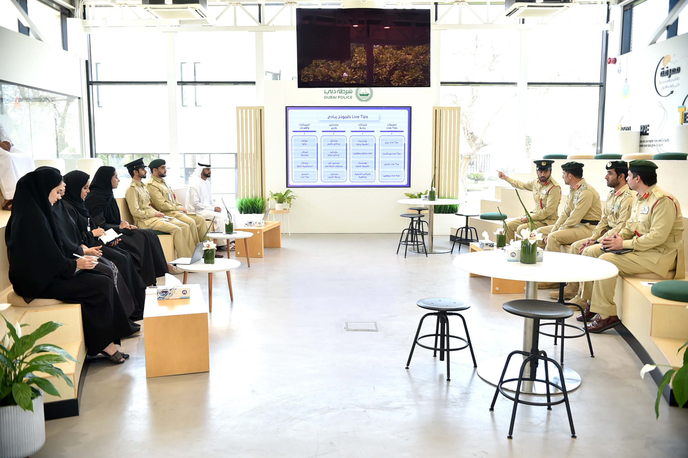 Dubai Police’s 'Live Tips' foster culture of safety among university ...