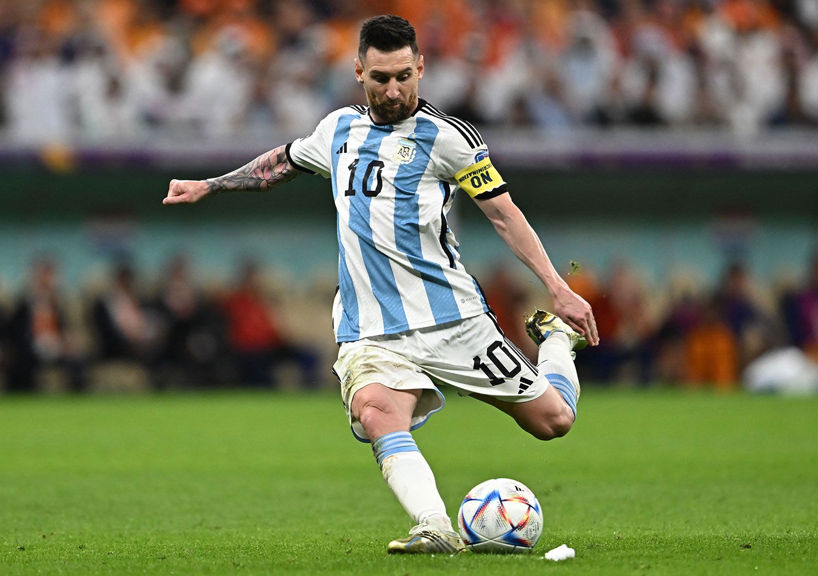 Al-Hilal makes official offer to Messi - The Gulf Observer