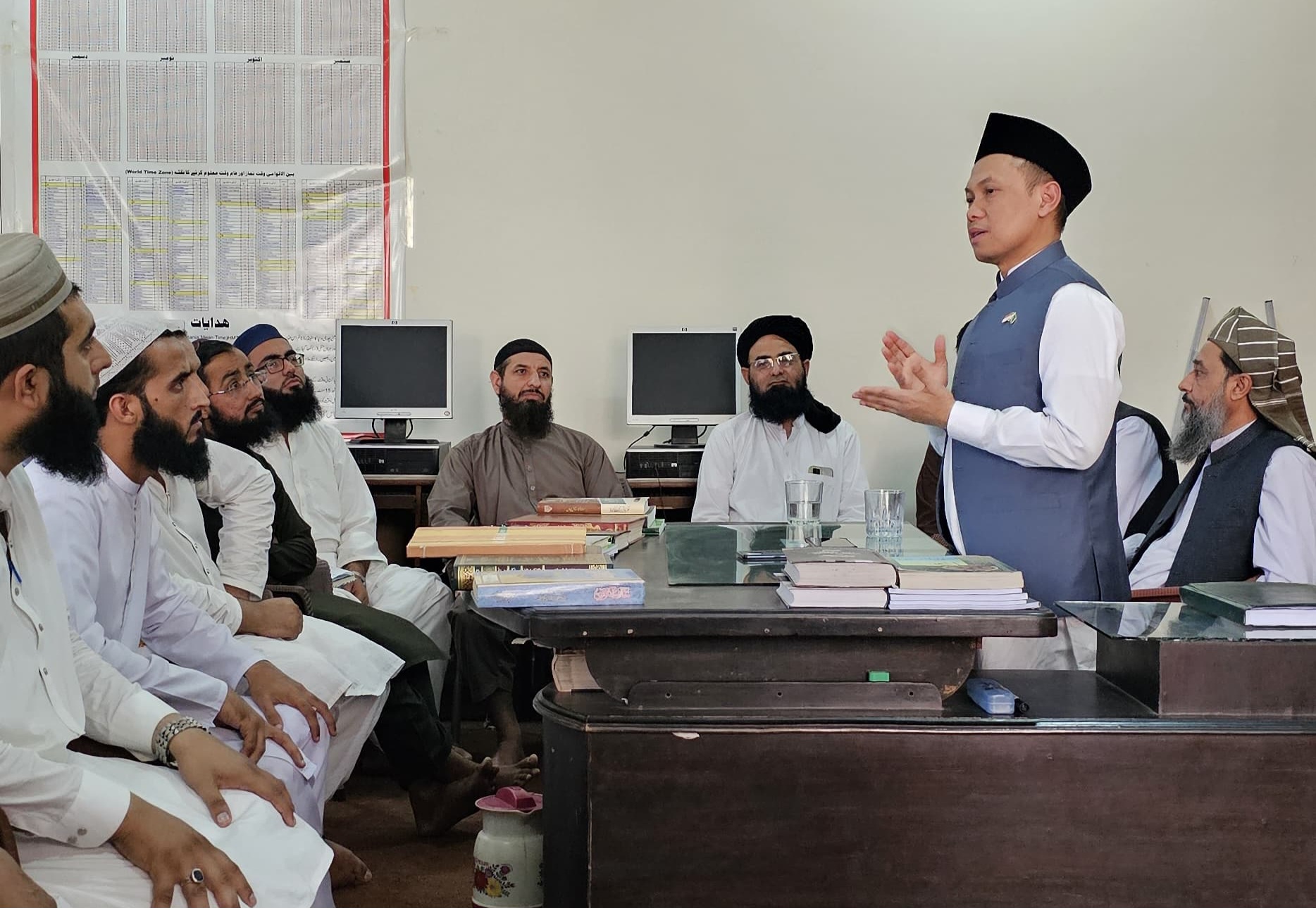 Indonesian Embassy's Representatives Visit Jamia Dar-ul-Uloom Haqqania ...