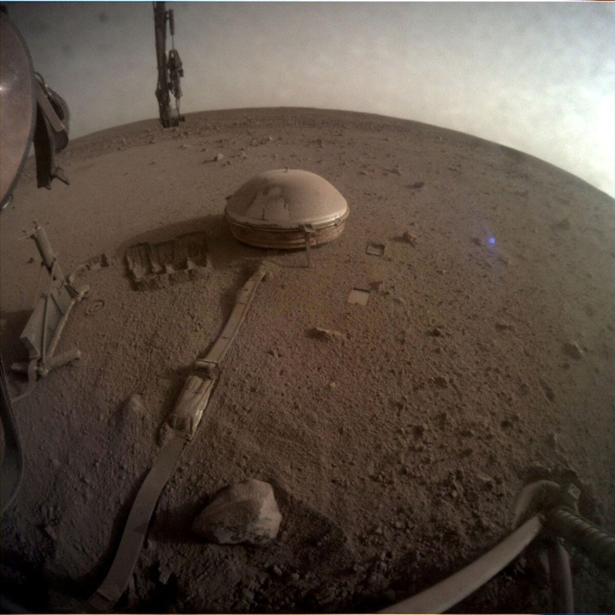 Seismic Data Unveils Vast Underground Water Reservoir on Mars - The ...