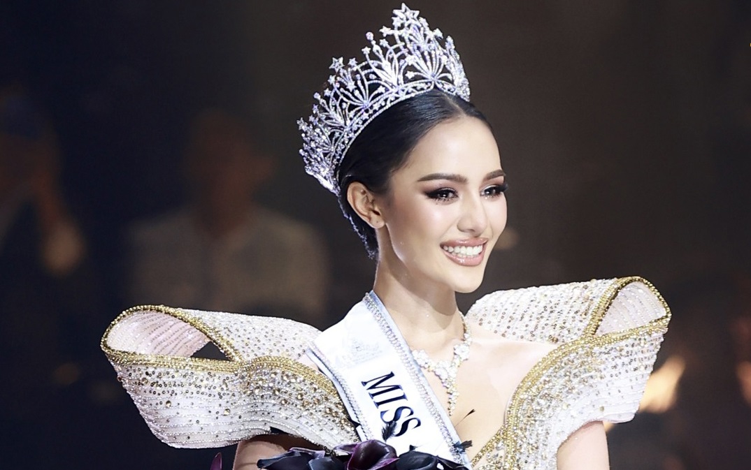 Thai Beauty Queen Opal Chuangsri Dazzles at Miss Universe 2024 Opening ...