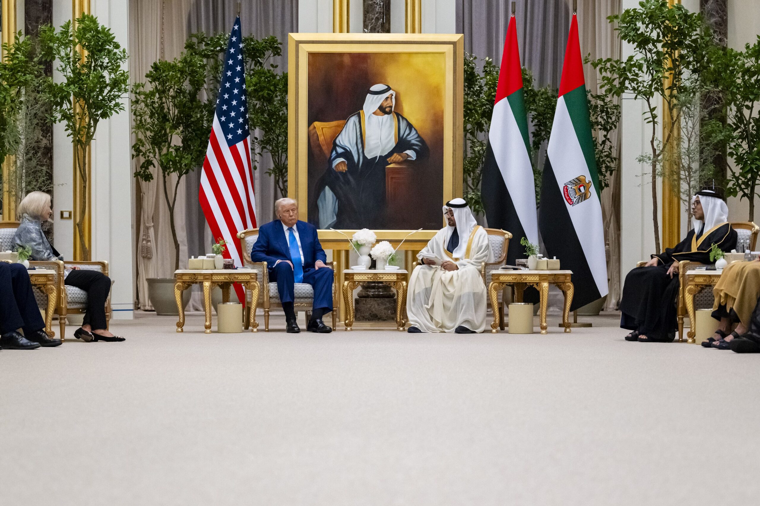 UAE President Holds Talks with President Trump to Advance UAE-US ...