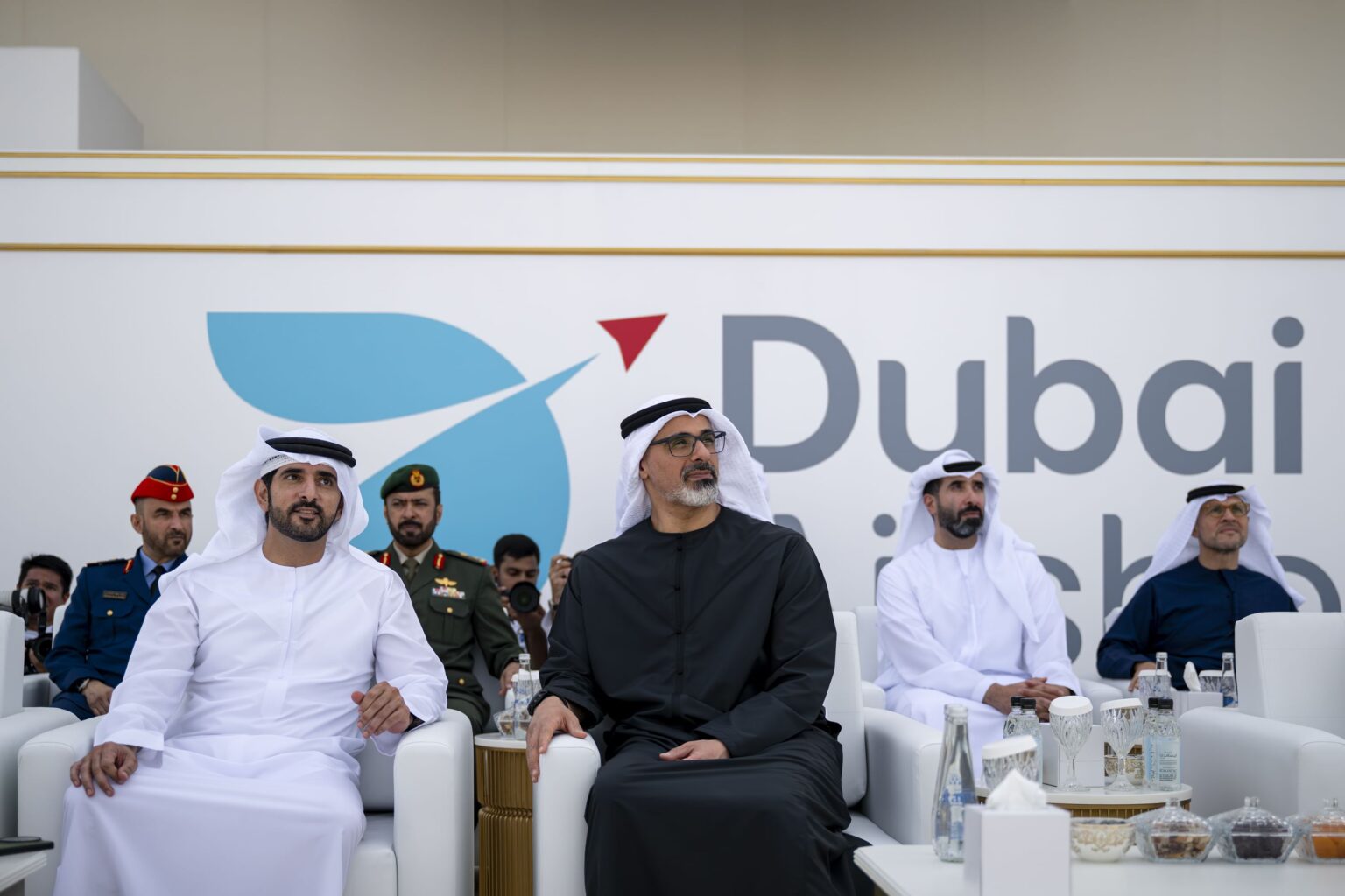 UAE Leaders Attend Spectacular Aerial Display at 19th Dubai Airshow ...